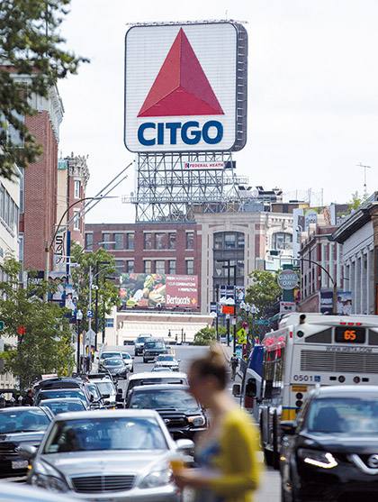 Preservationists happy over sale of Boston building with Citgo sign ...
