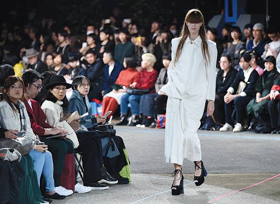 Harajuku trends & sci-fi rule Japan fashion scene – The Gulf Time Newspaper