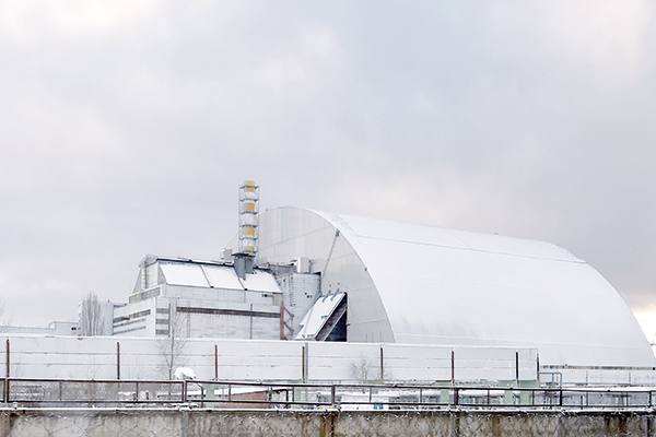 Ukraine moves giant new safety dome over Chernobyl – The Gulf Time ...