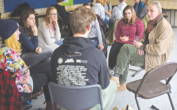 This â€˜living libraryâ€™ shares true life stories – The Gulf Time ...