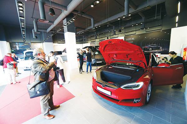 Tesla falters with its Model 3 output – The Gulf Time Newspaper