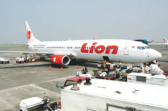 Lion Air firm on cancelling $22 billion Boeing jet orders - The Gulf ...