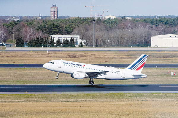 France plans billions of euros to rescue aerospace industry - The Gulf ...